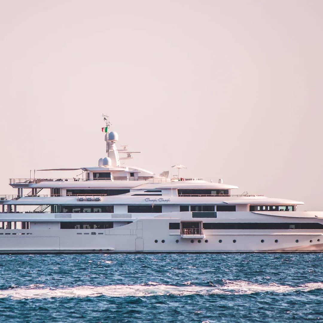 Choosing the Right USCG Captain's License: A Guide