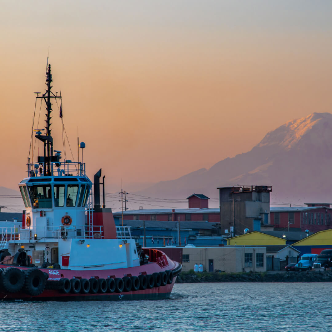 Pathway to Becoming a Tugboat Captain: A Guide