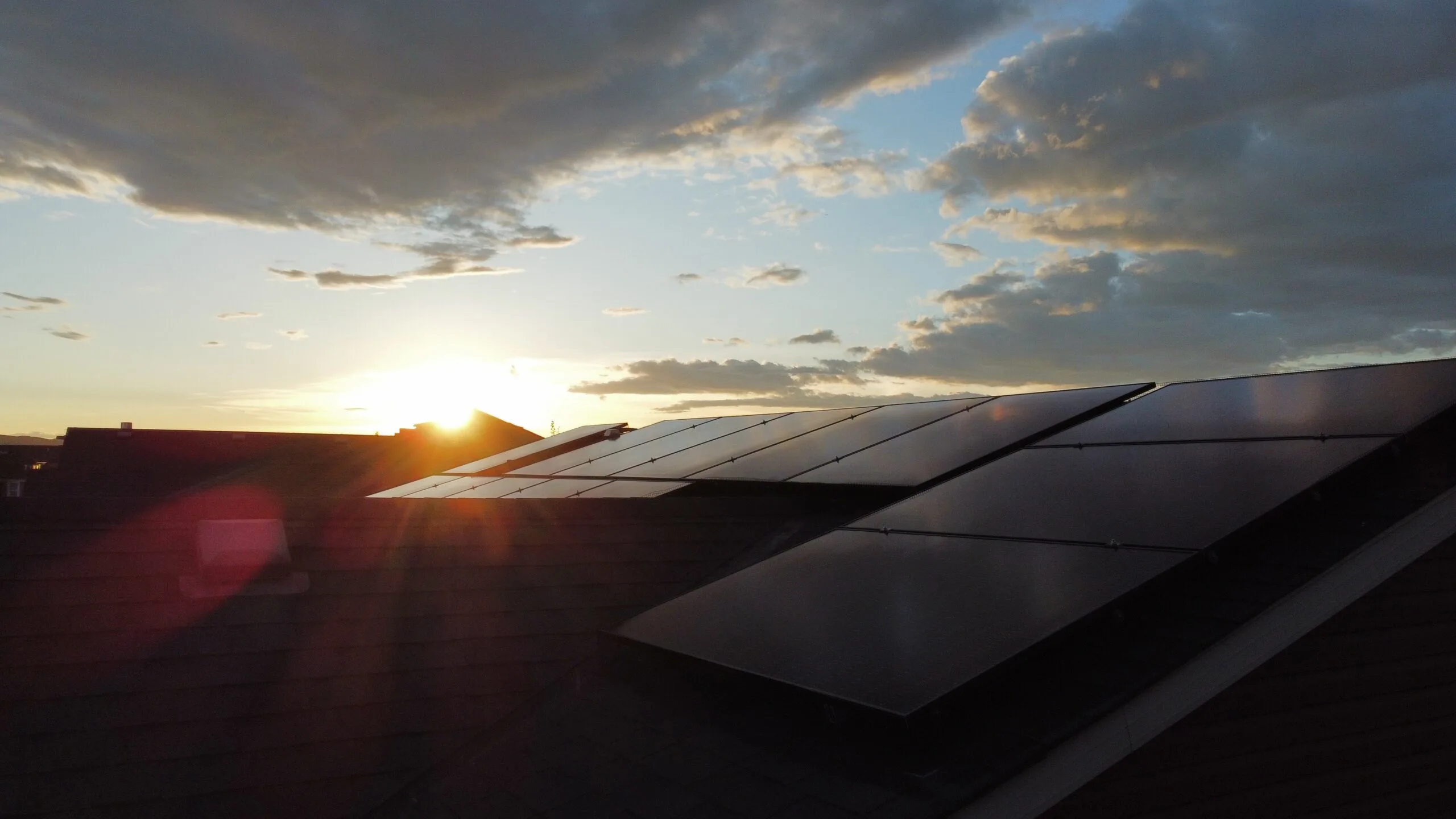 Solar Panels & EV Charger Installation | Calgary & Edmonton | Evalence Renewables