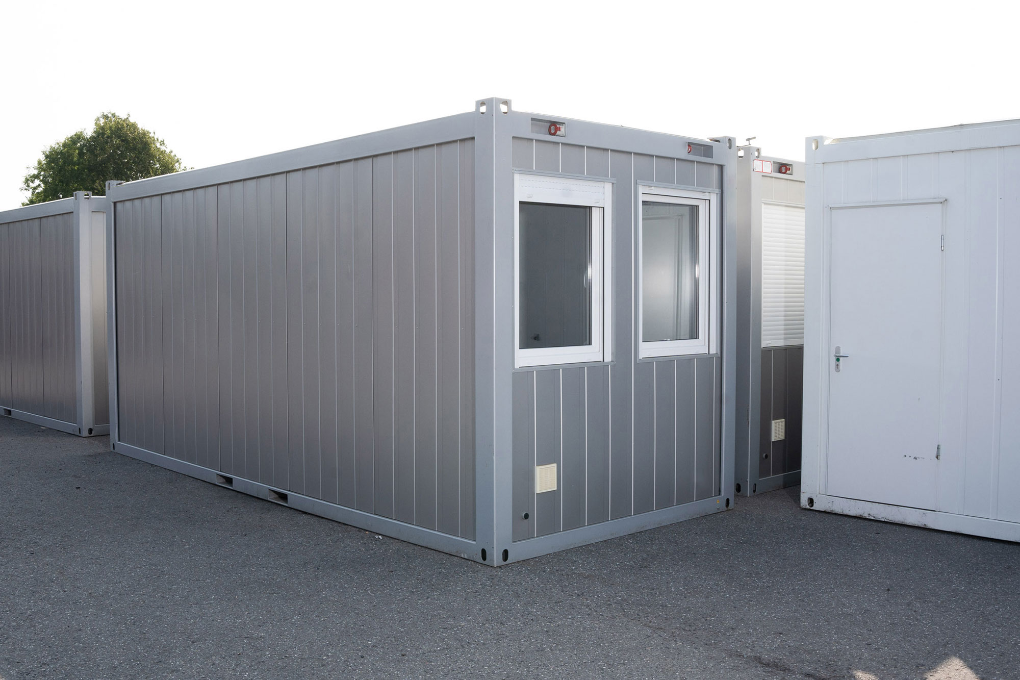 Sanitary and office containers from Unitainer | Flexible and convenient