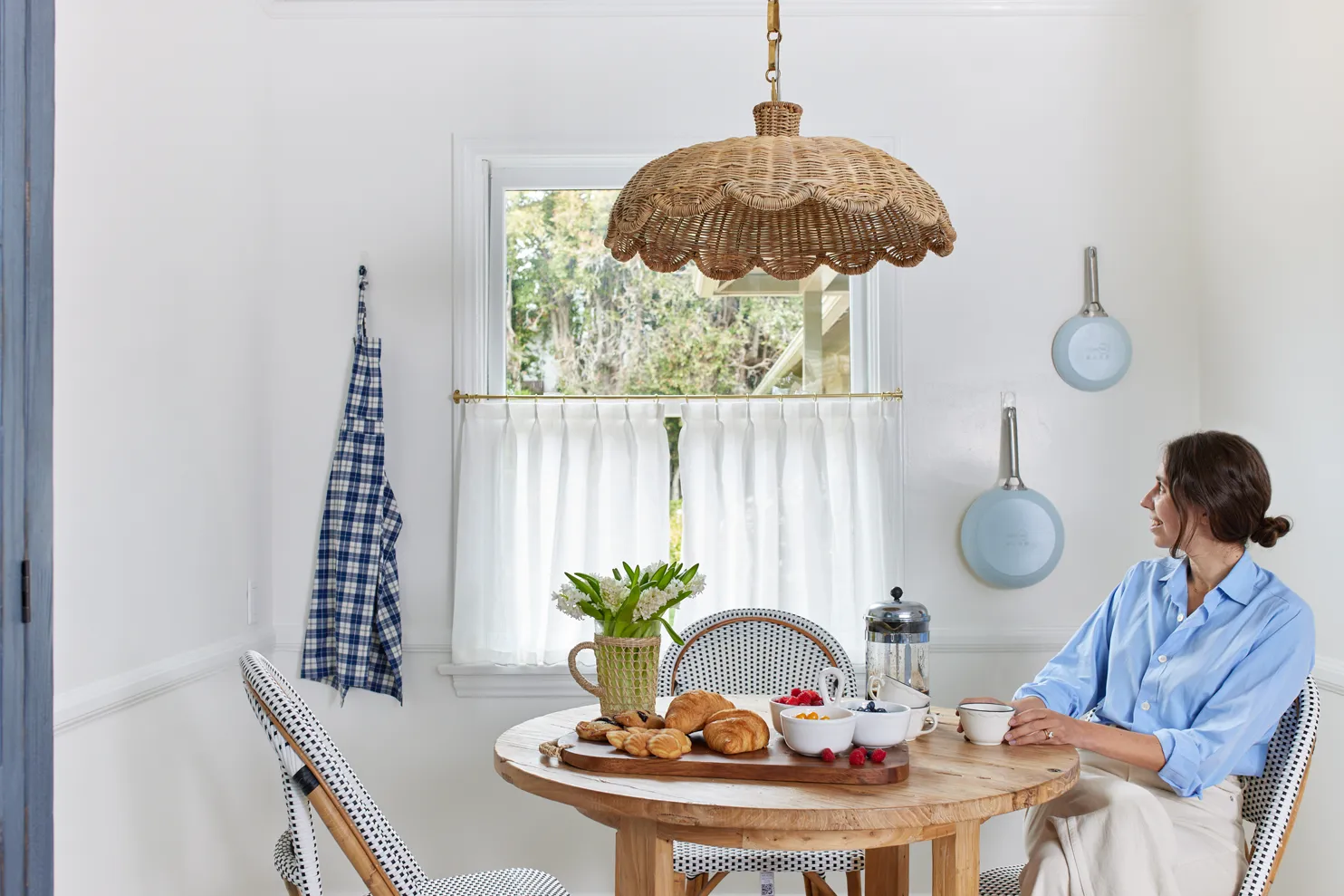 Café Curtains & Hardware