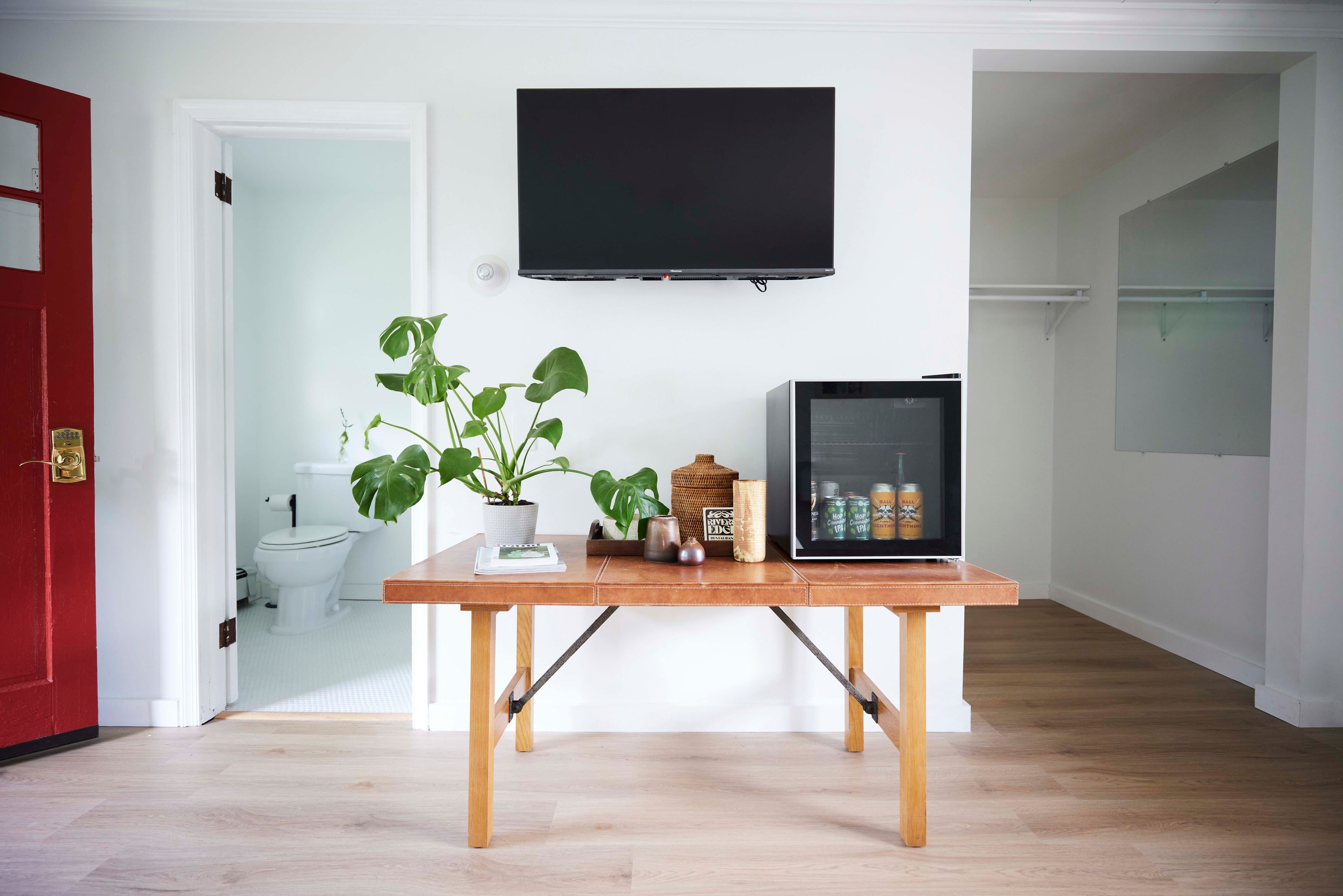 Rivers Edge | Rooms