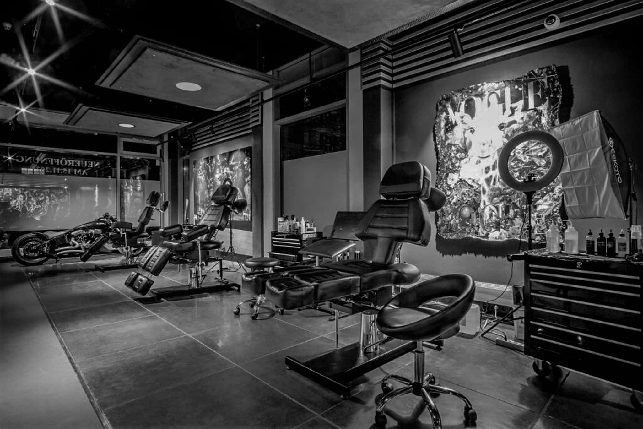 Dienstleistungen | La Rocca Tattoo Leipzig - Tätowierung und Mehr