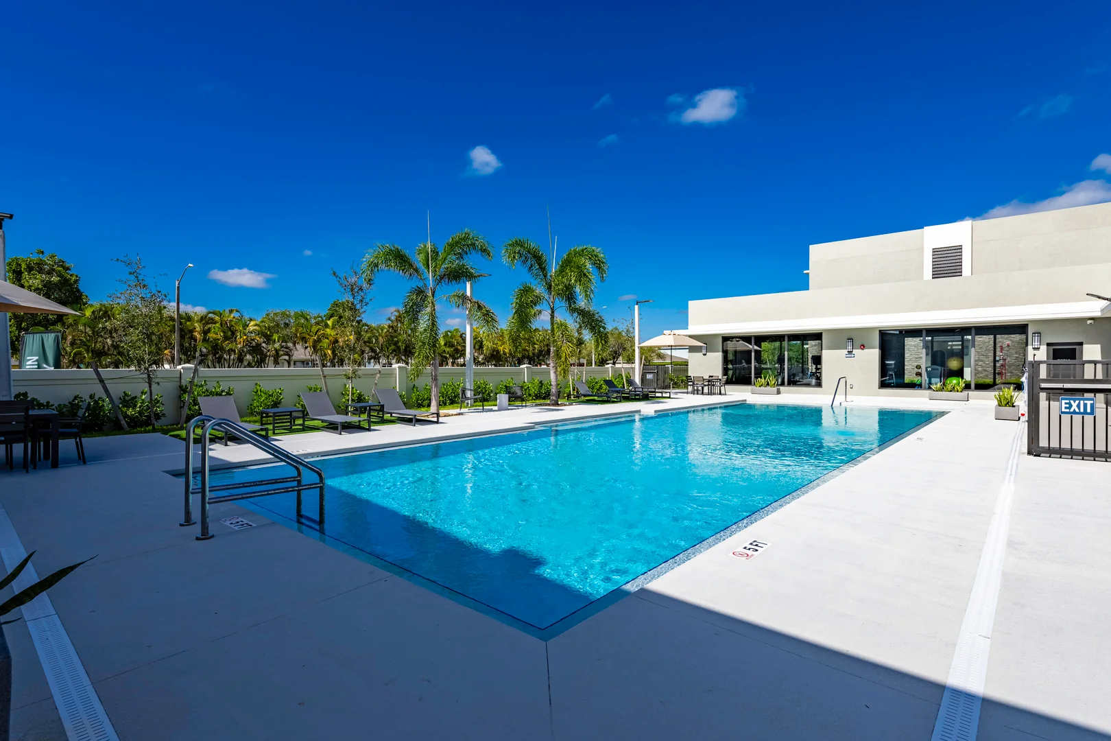 Resia Old Cutler in Miami, FL