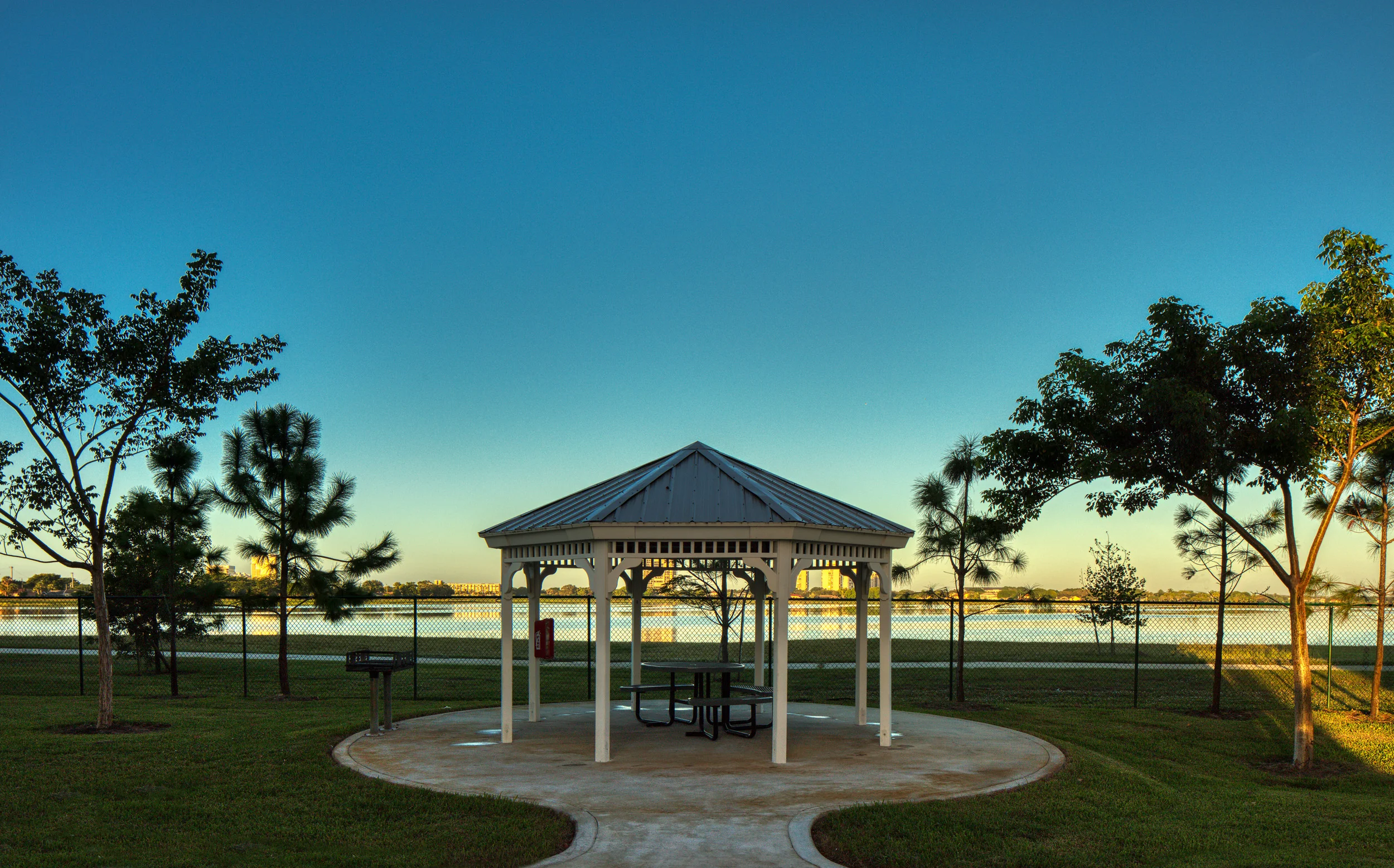 Resia Mangonia Lake in West Palm Beach, FL