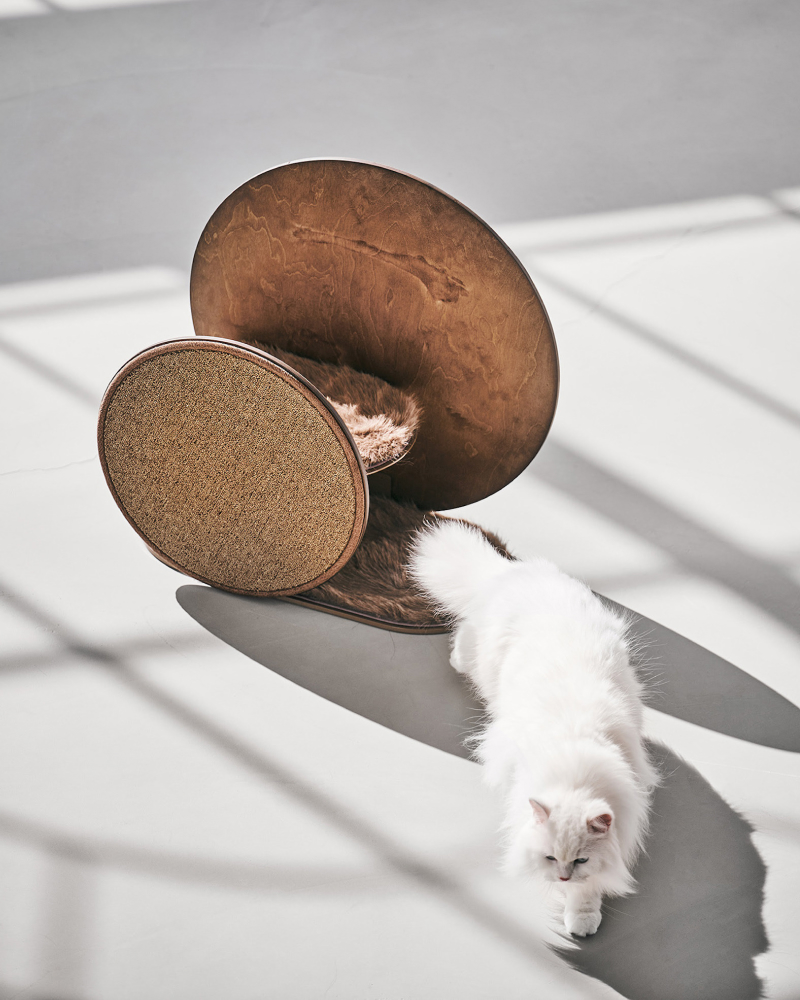This Modern Cat Scratching Post Design is a Cut Above — minimalgoods