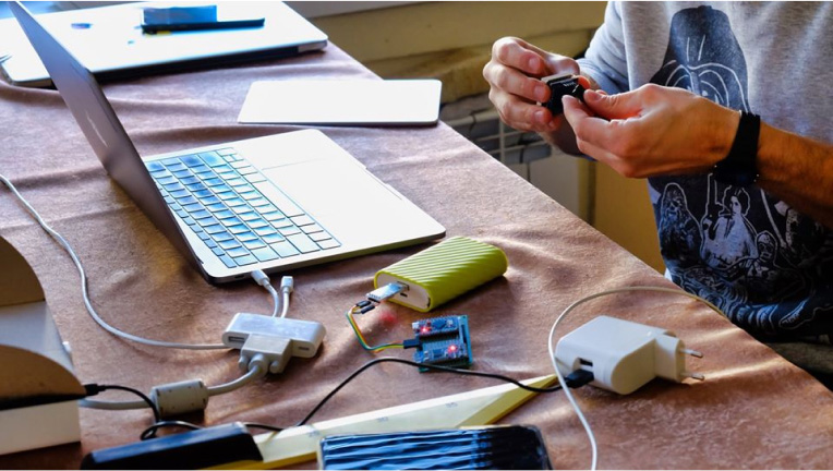 Hellocode Computer Science Lessons For School Children