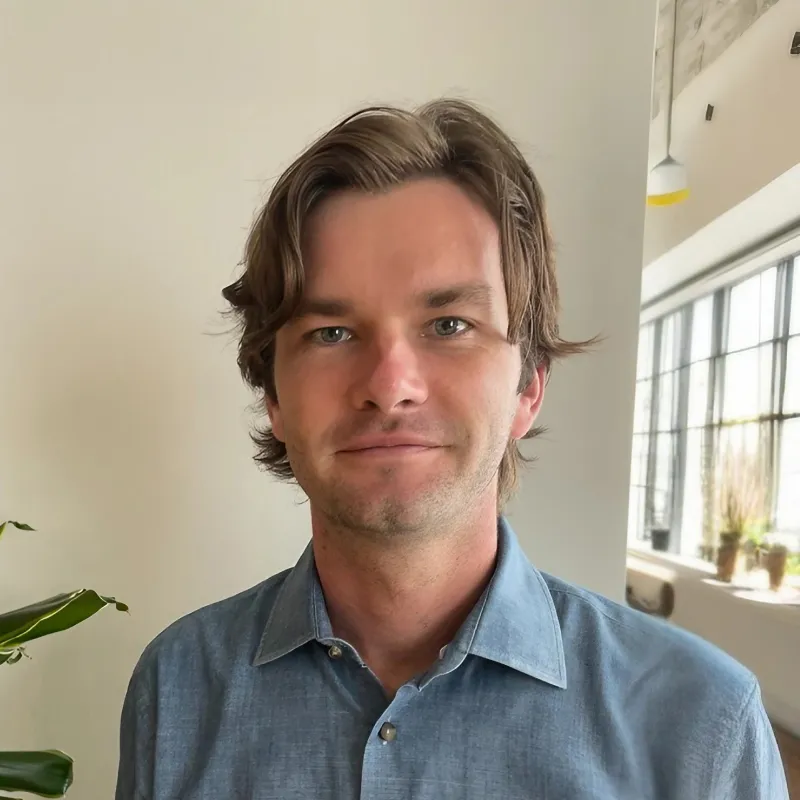 SBXi - We Back MIT Founders.