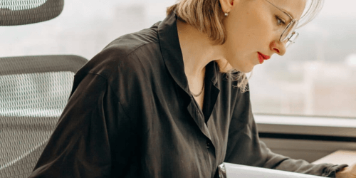 How to calculate your employee retention rate (+ examples) | Blink