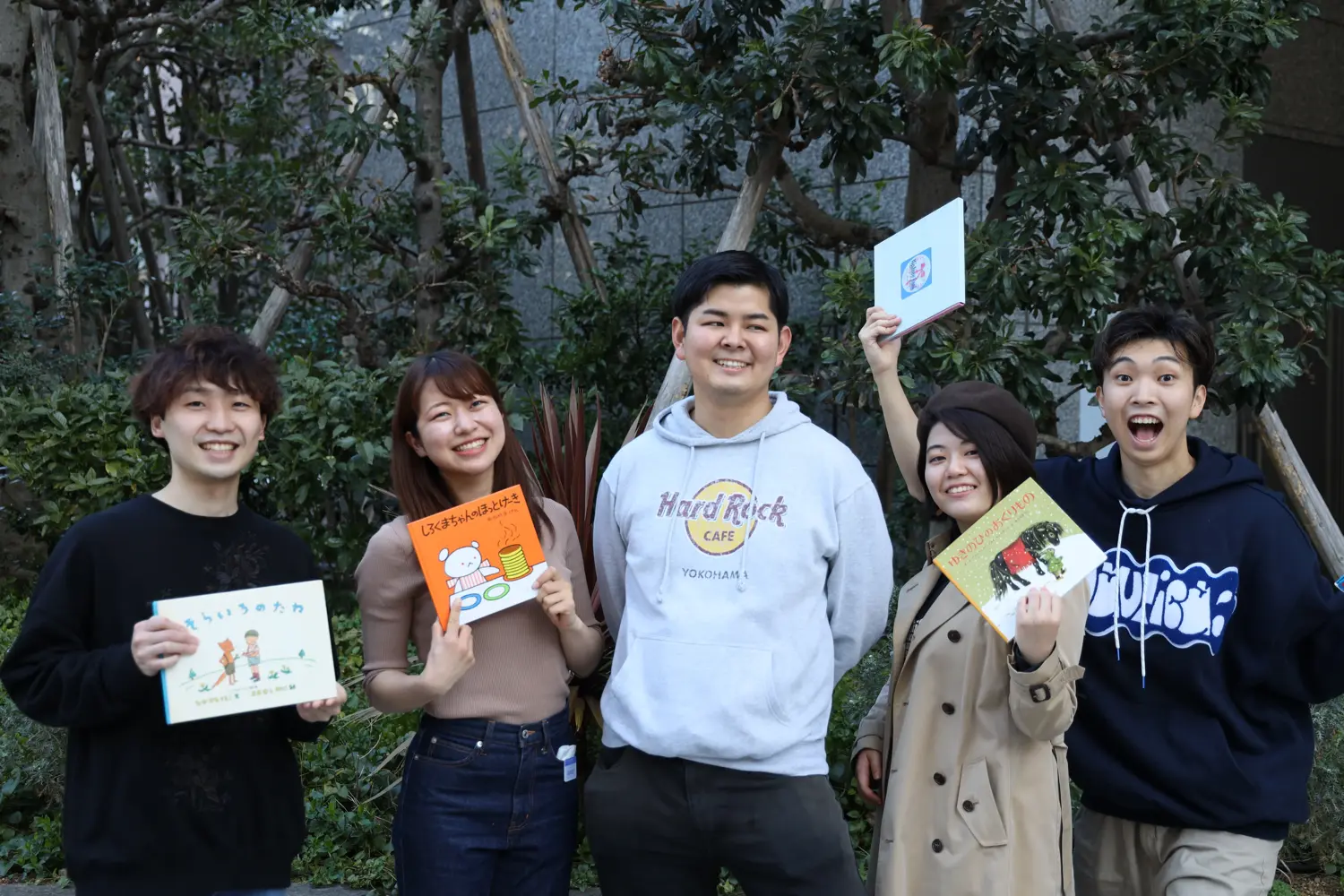 YOMY! | 3歳から8歳 | 対話型のオンライン読み聞かせスクール