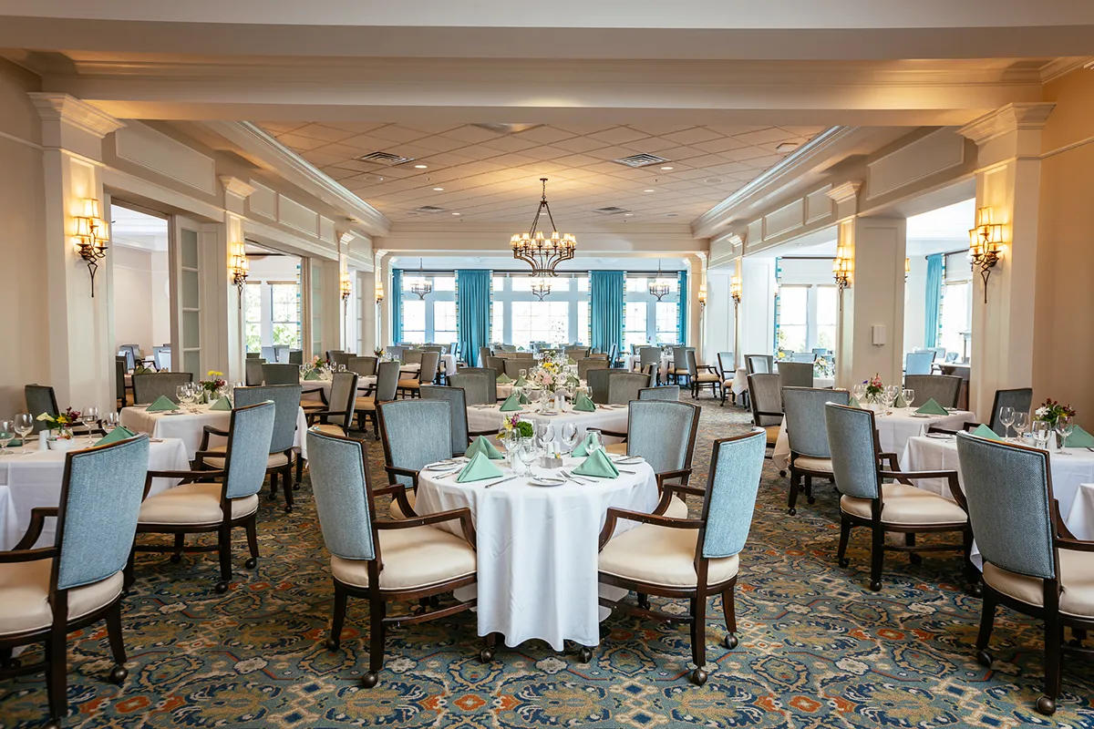 Lifestyle - Dining - The Cypress of Raleigh