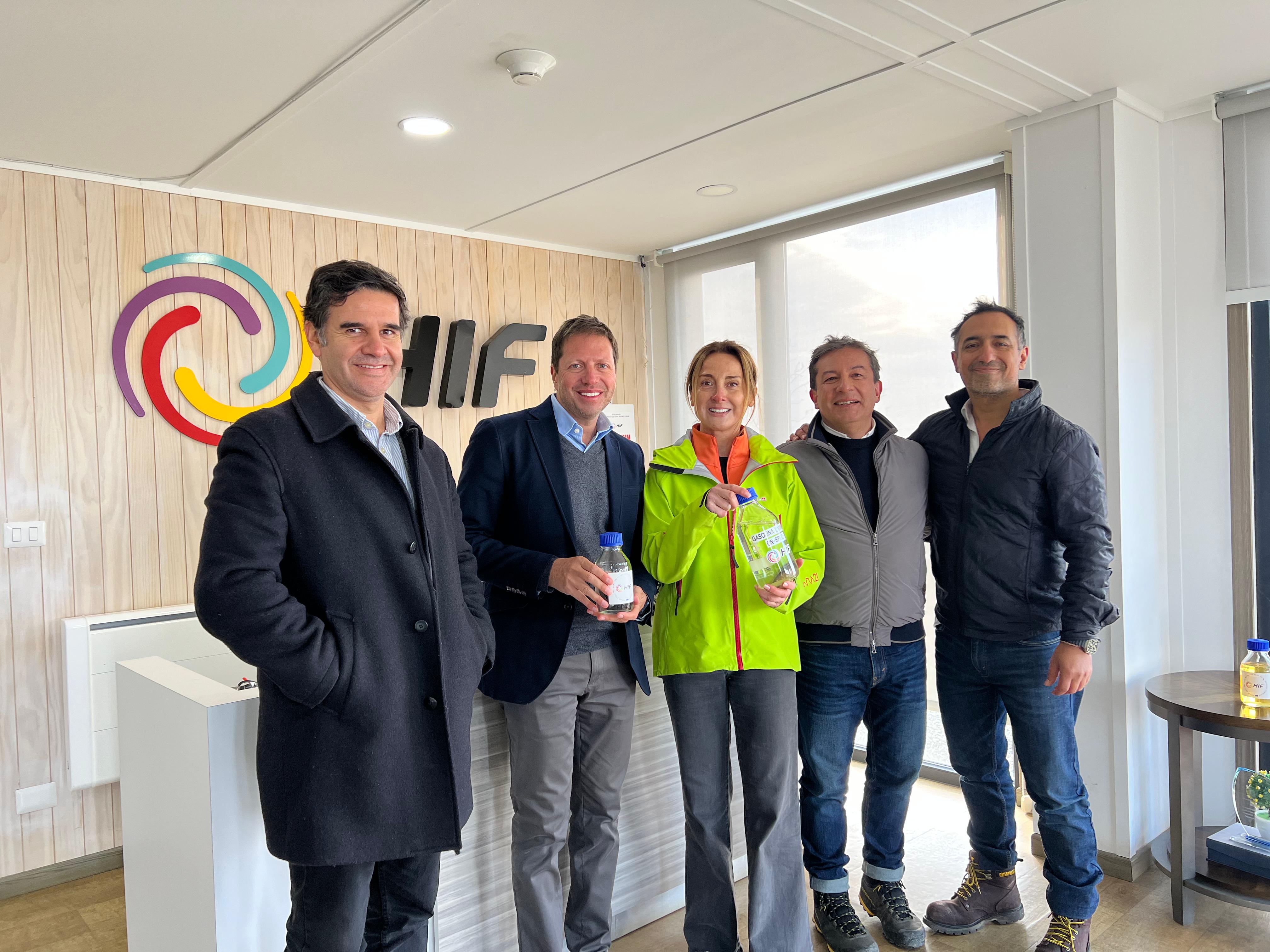 H2V Magallanes y H2 Chile visitan Planta Haru Oni de HIF en Cabo Negro, Punta Arenas