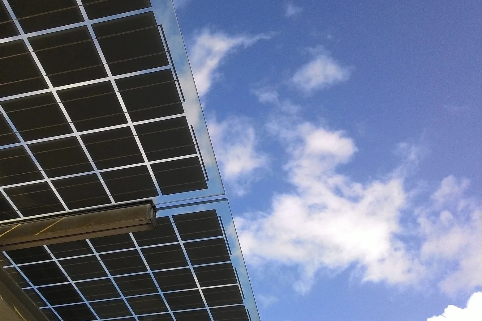 Solar Basics: What are Bifacial Modules? | PowerFlex