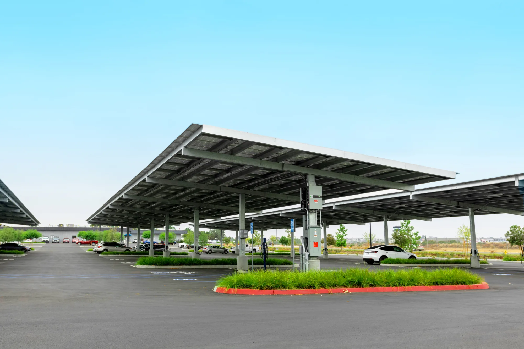 Why It’s Smart to Combine Solar Parking Canopies With EV Charging ...