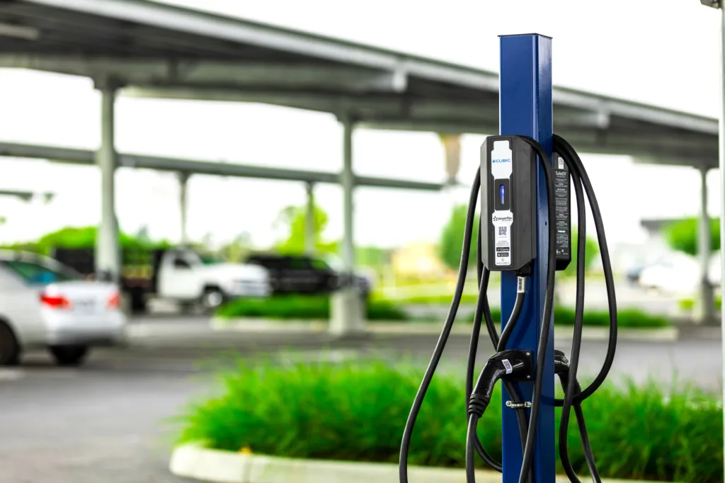 Why It’s Smart to Combine Solar Parking Canopies With EV Charging ...