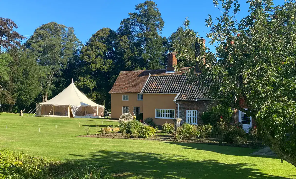 Celeste Marque Layout Examples