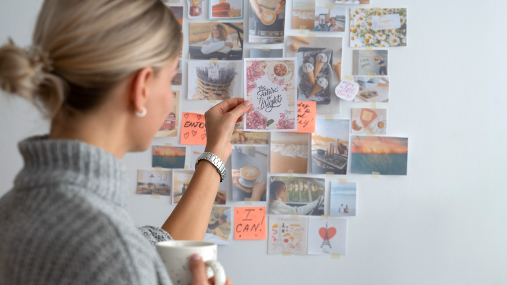 Mood Boards: The Ultimate Guide for Product Designers