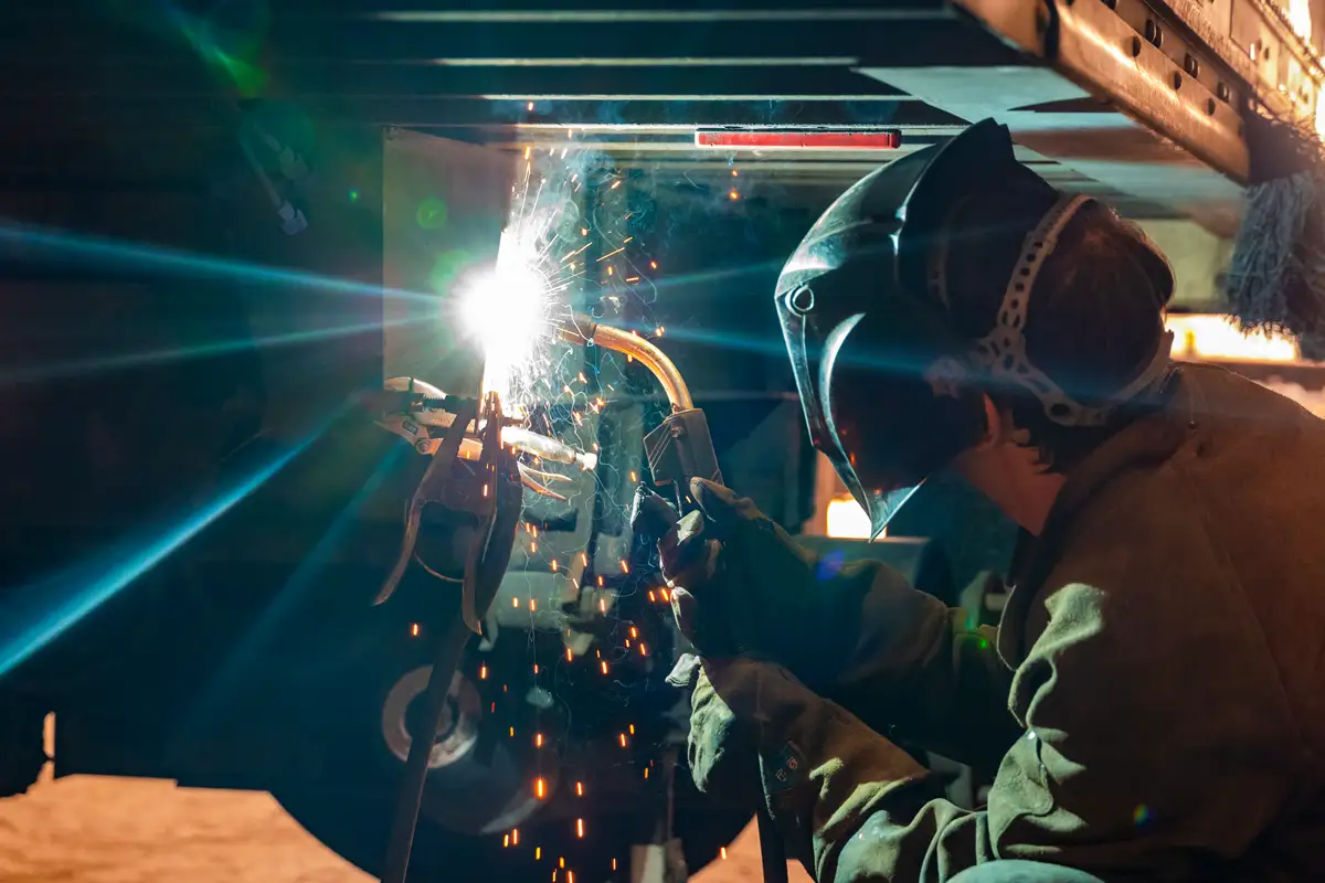Welding & Fabrication Services in Windsor, ON | OMTS