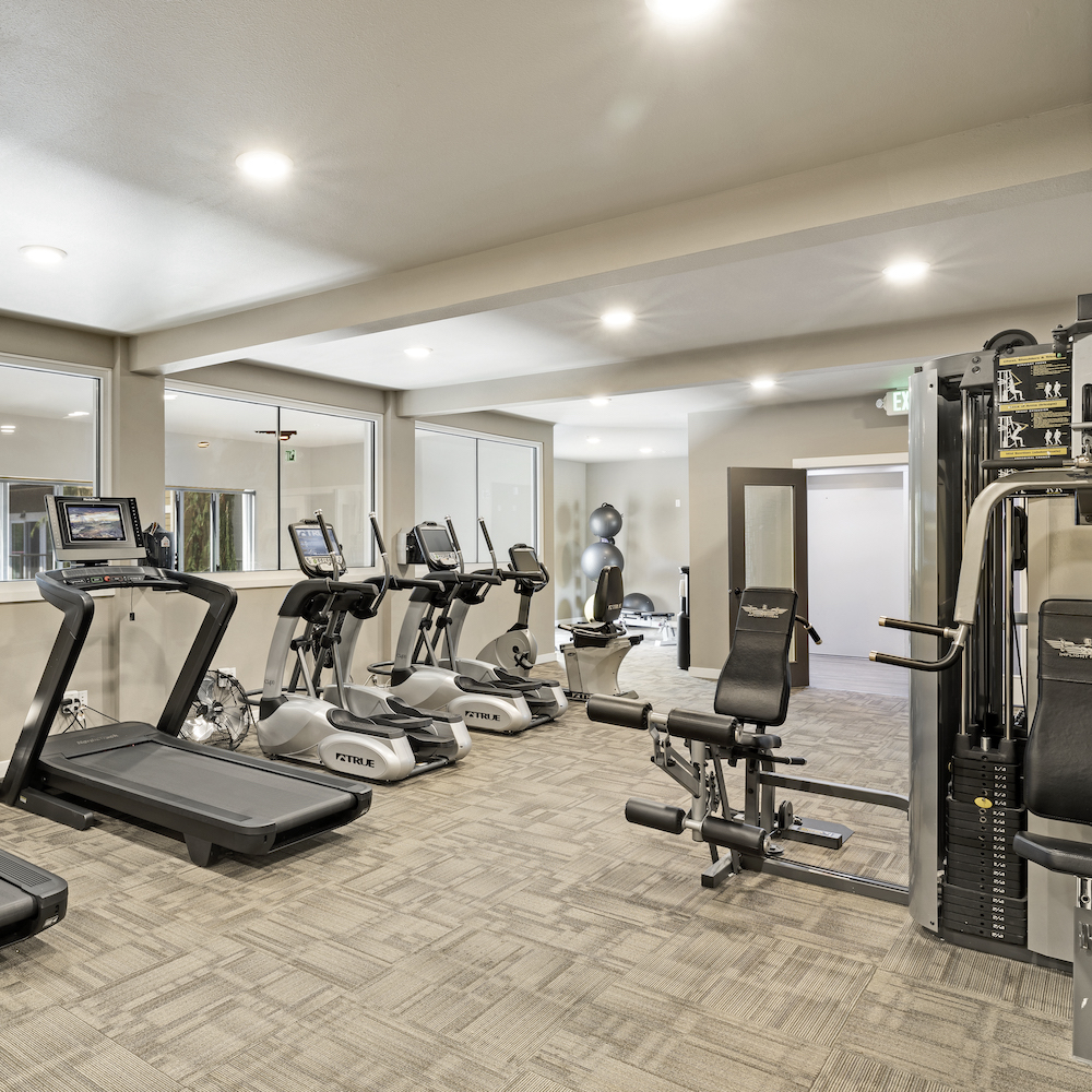 Gig Harbor's Finest Apartment Amenities at Your Doorstep | Summit Tower