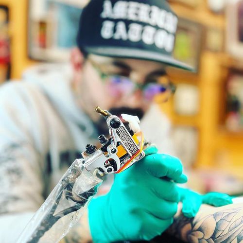 Tattoo Artist Sam Phillips | 🦅 American Tattoo Vista