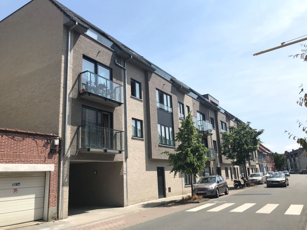 PERELAAR (Izegem) - Gebouw - Inclusio