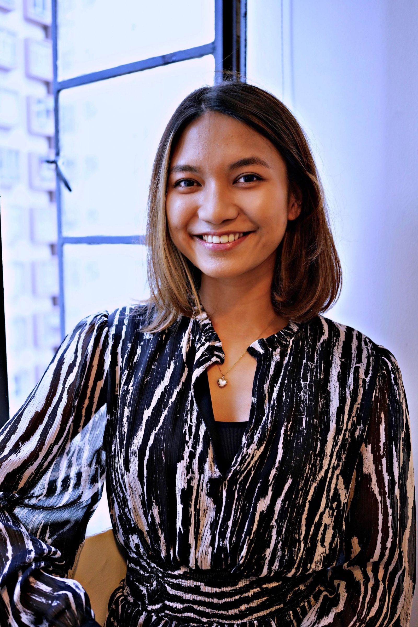 Create, Test & Launch Ads in 2 Minutes with AdGen AI | AdGen AI