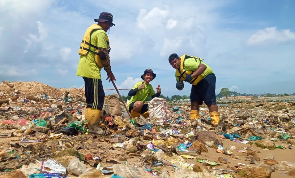 Seven Clean Seas - October 2023