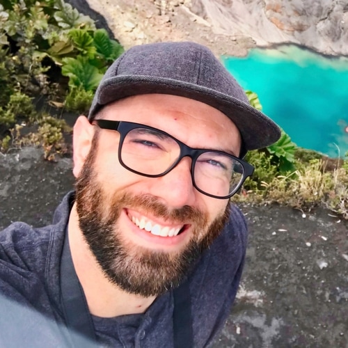 Webflow vs. Shopify | Discover the visual alternative to Shopify