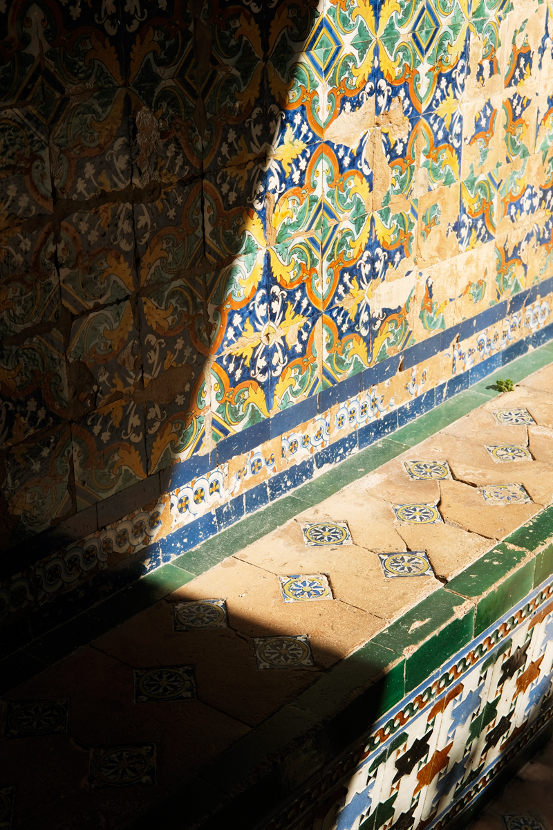 Issa Print | Sevilla Shadow Mosaic