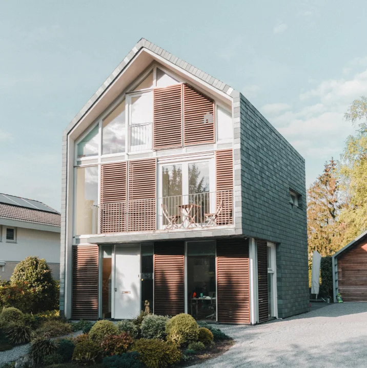 Aravo - Pricing Plan: Clear and concise pricing template.