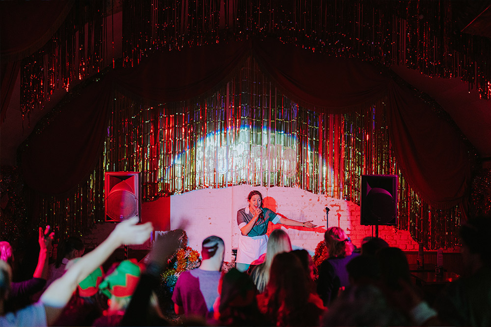 HUMBUG! Immersive Christmas Dive Bar | London