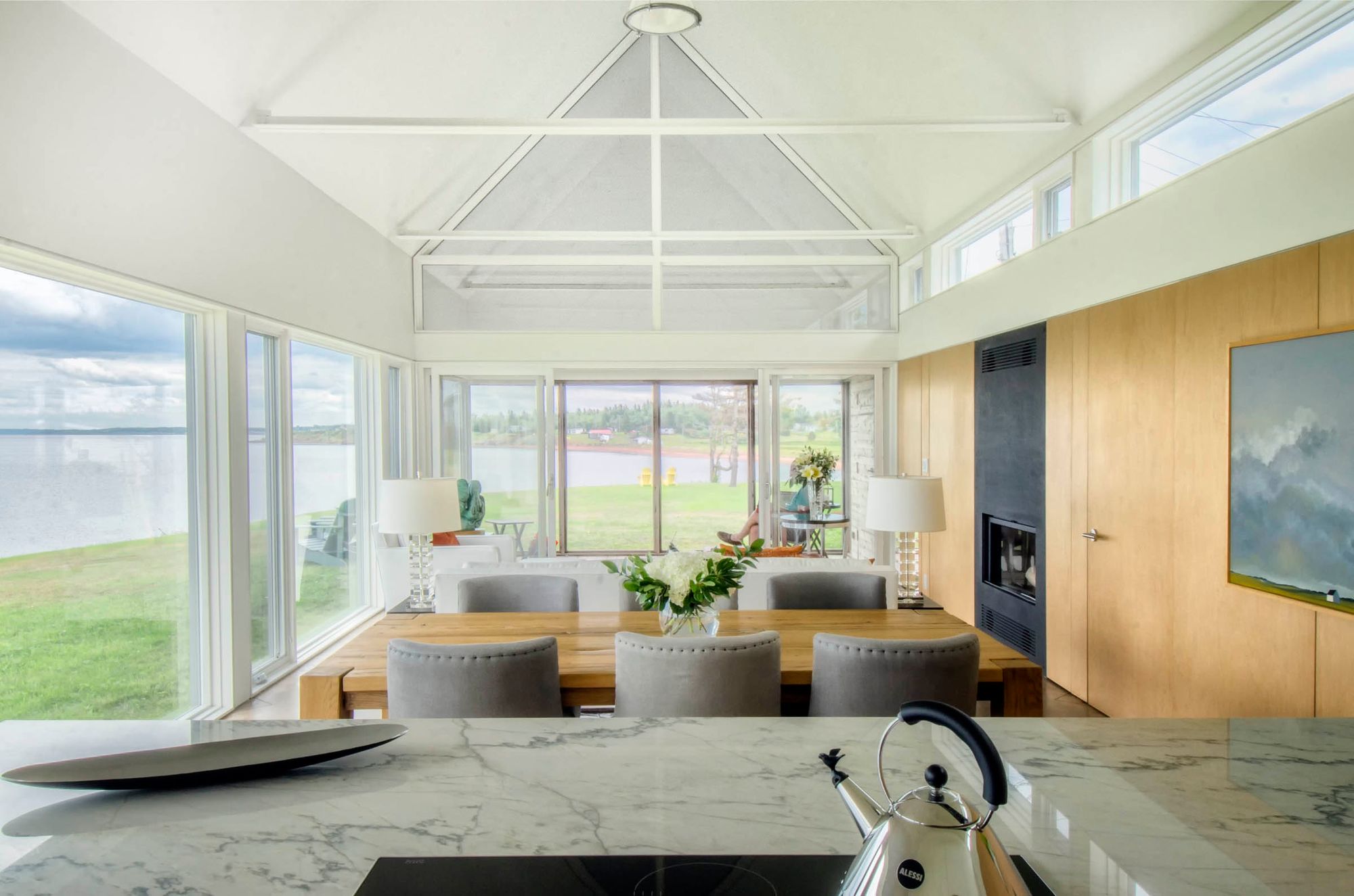 Roy House - MacKay-Lyons Sweetapple Architects