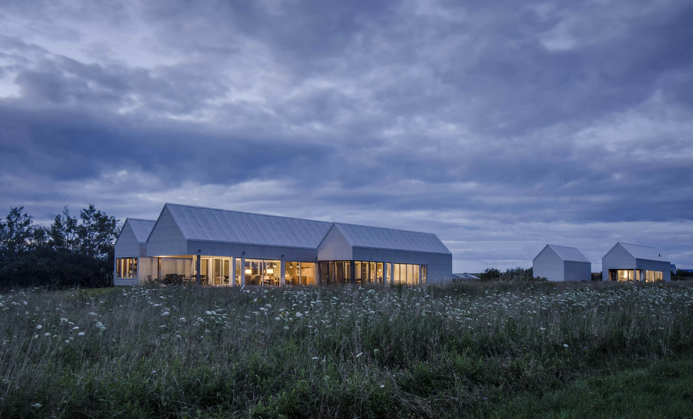 Leahey II House - MacKay-Lyons Sweetapple Architects