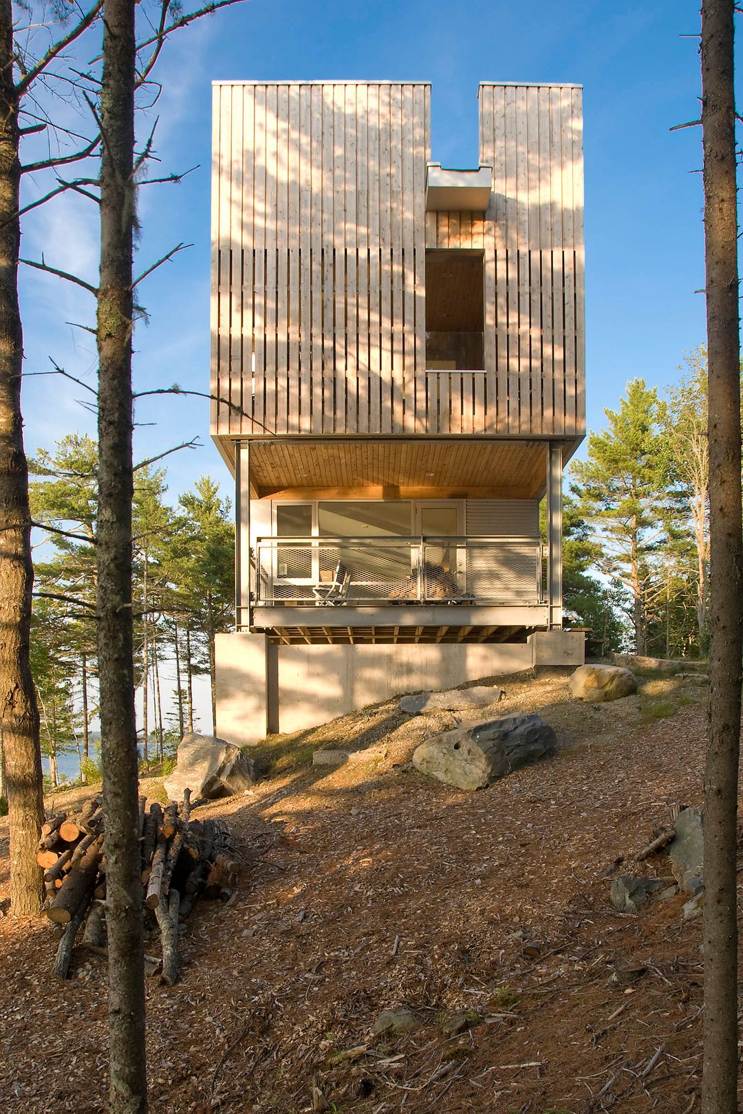 Bridge House - MacKay-Lyons Sweetapple Architects