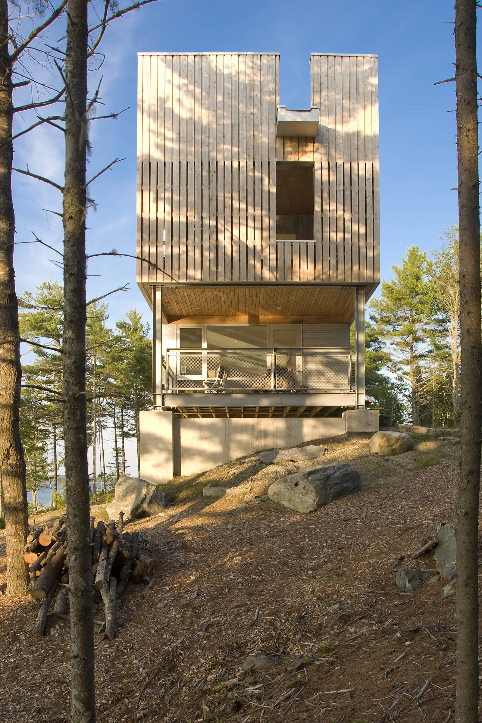 Bridge House - MacKay-Lyons Sweetapple Architects