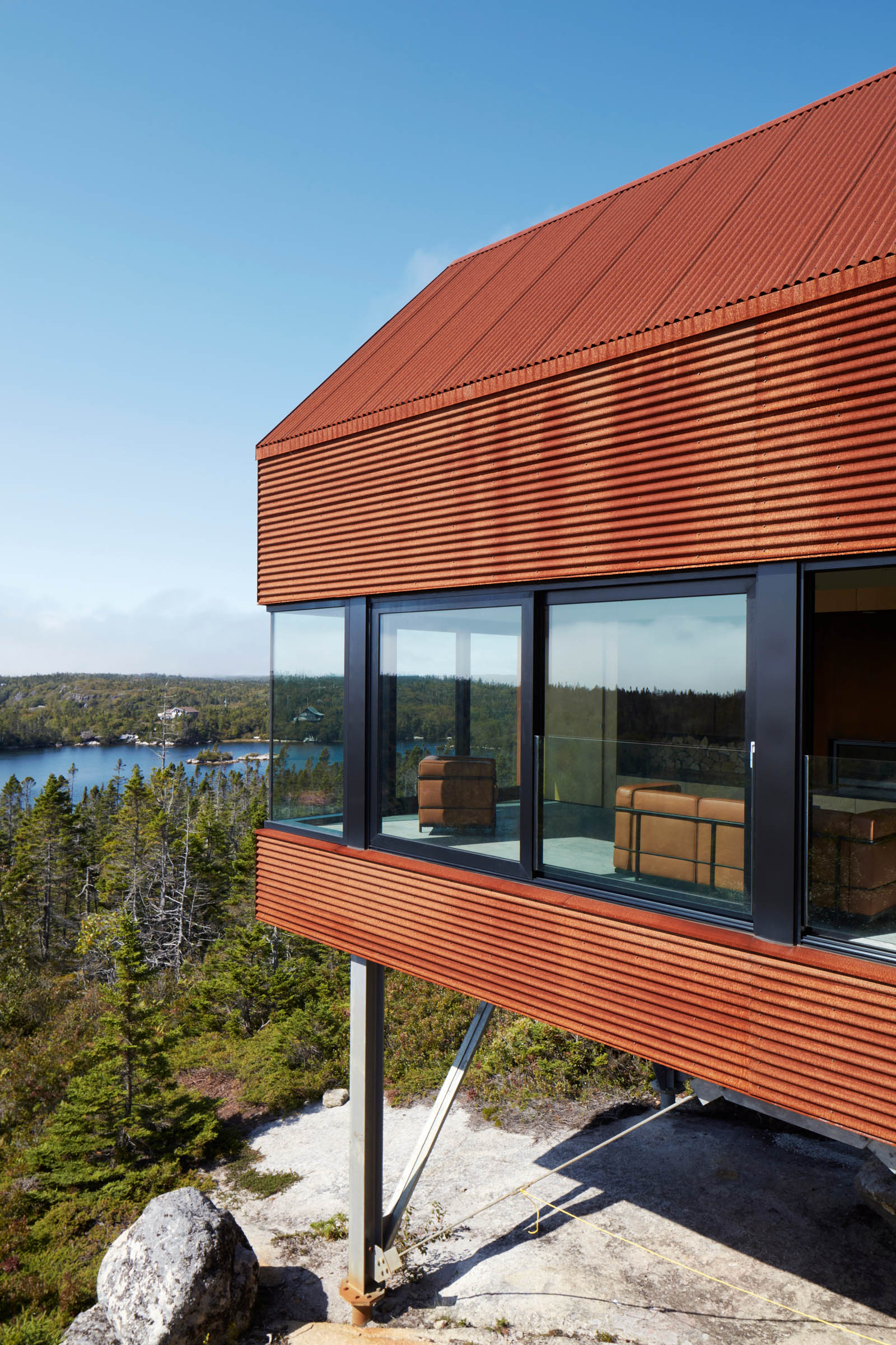 East Dover House - MacKay-Lyons Sweetapple Architects