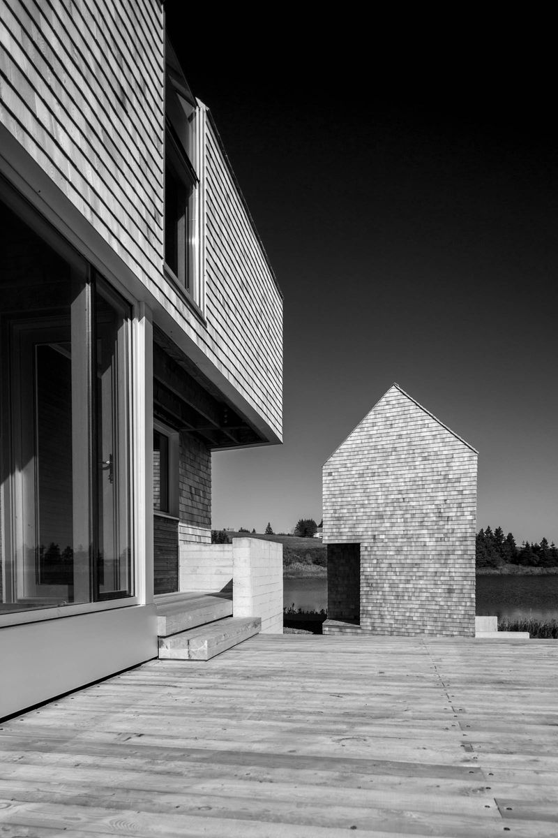 Point House - MacKay-Lyons Sweetapple Architects