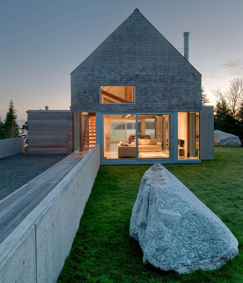 Martin-Lancaster House - MacKay-Lyons Sweetapple Architects