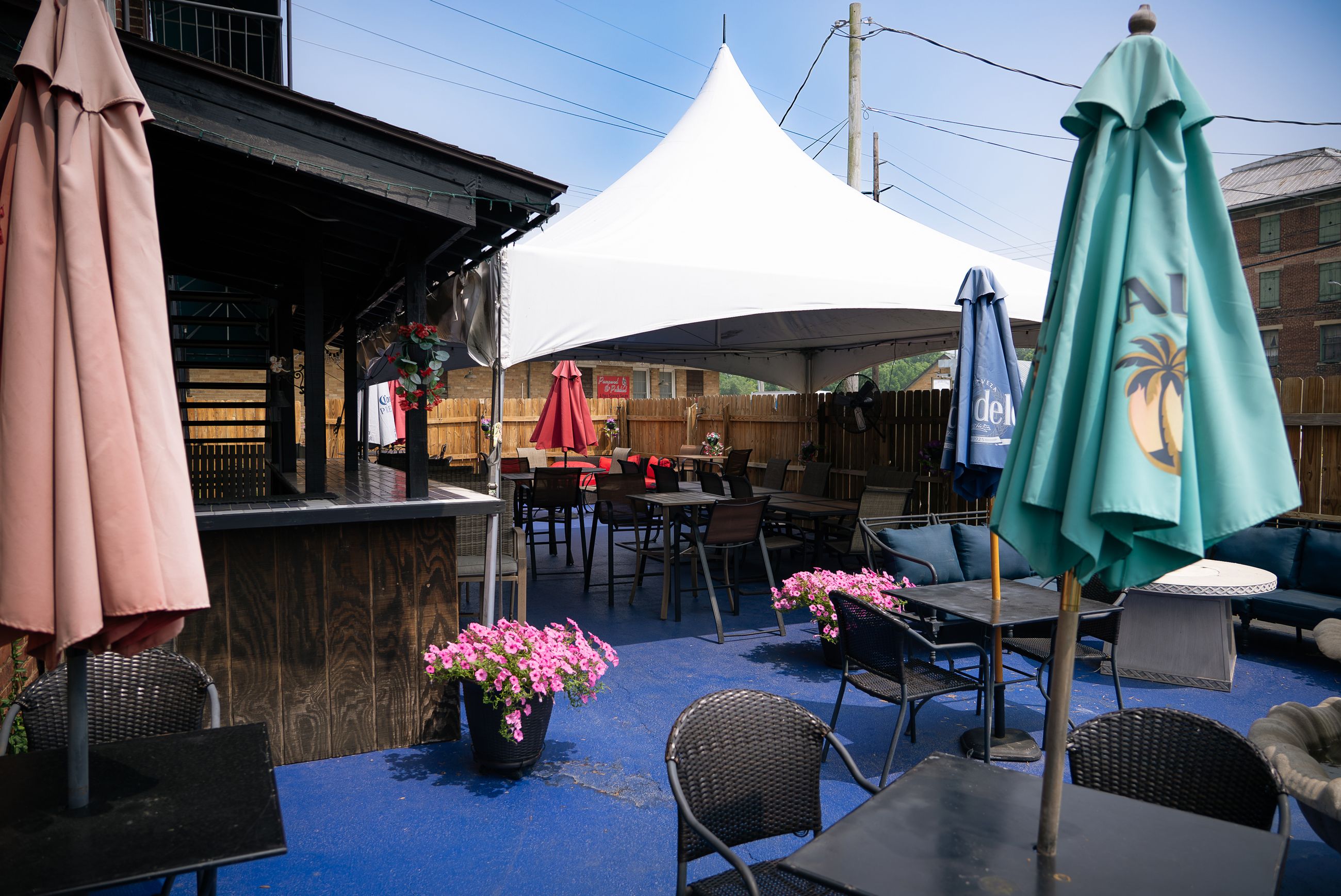 Jackie Ray's Grill & Pub