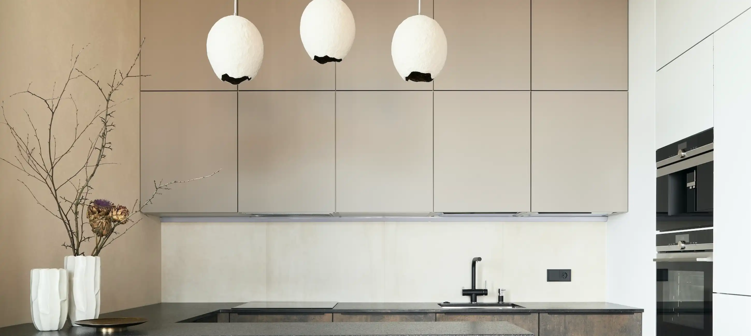 Welke kleur is RAL-9010? Alles over deze kleur | The Decor Studio