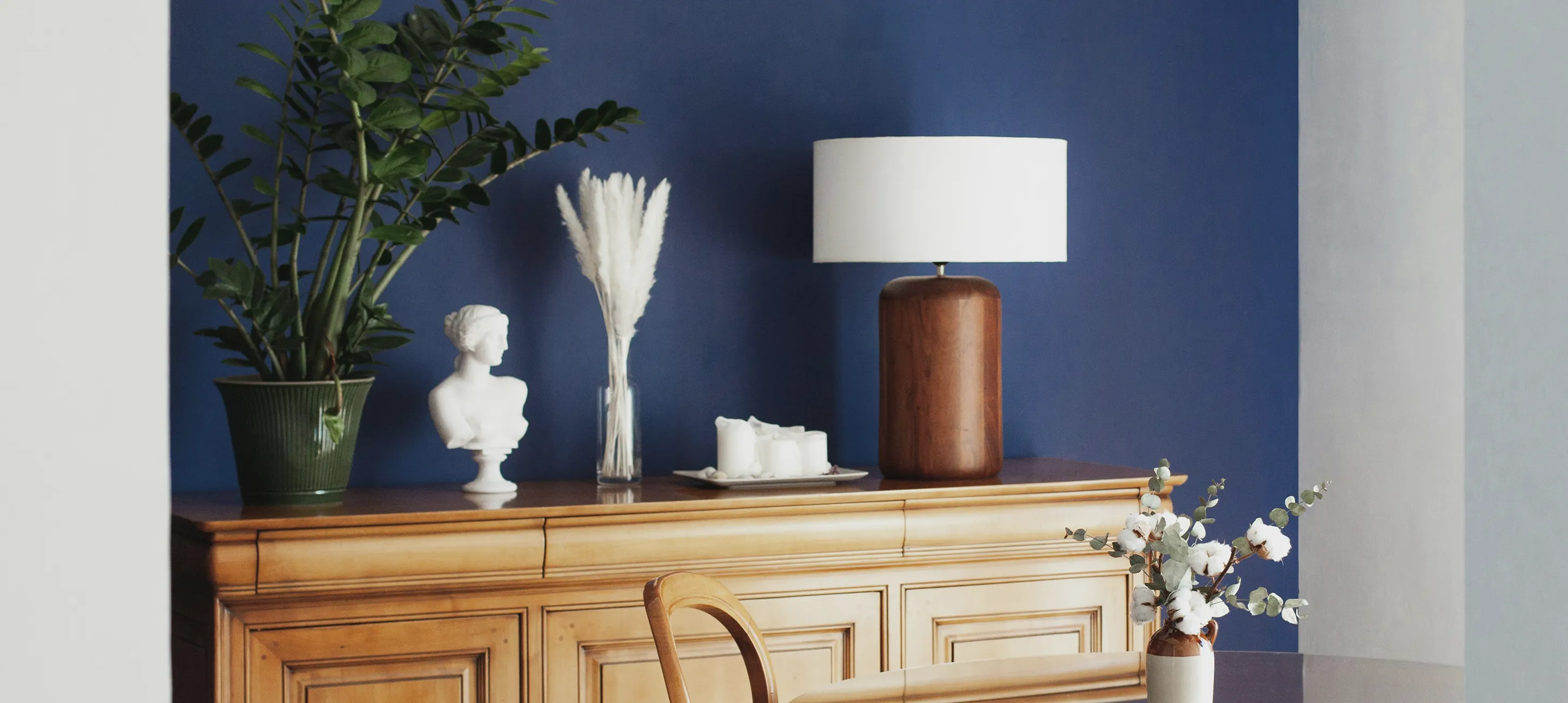 Welke kleur is RAL-9010? Alles over deze kleur | The Decor Studio