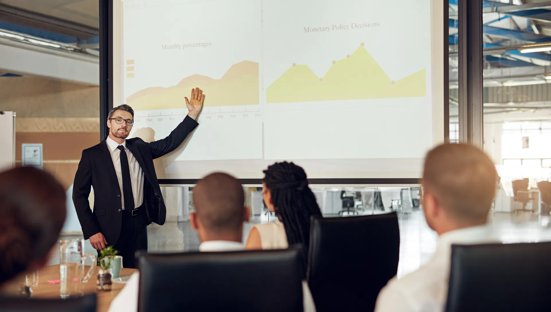 Pitch Training for Startups: Win Over Investors with Storytelling