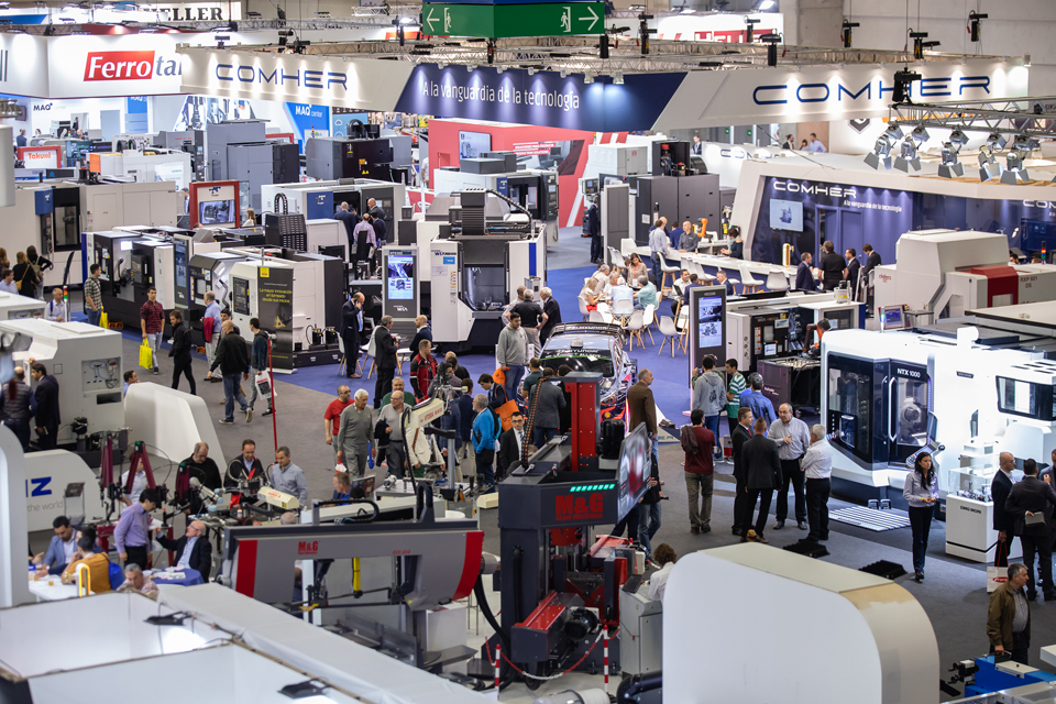 Turning the trade fair booth into a stage to shine