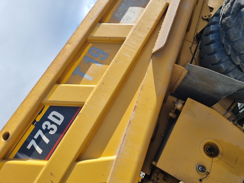 Global Tractors | Trucks |Caterpillar-773d T19