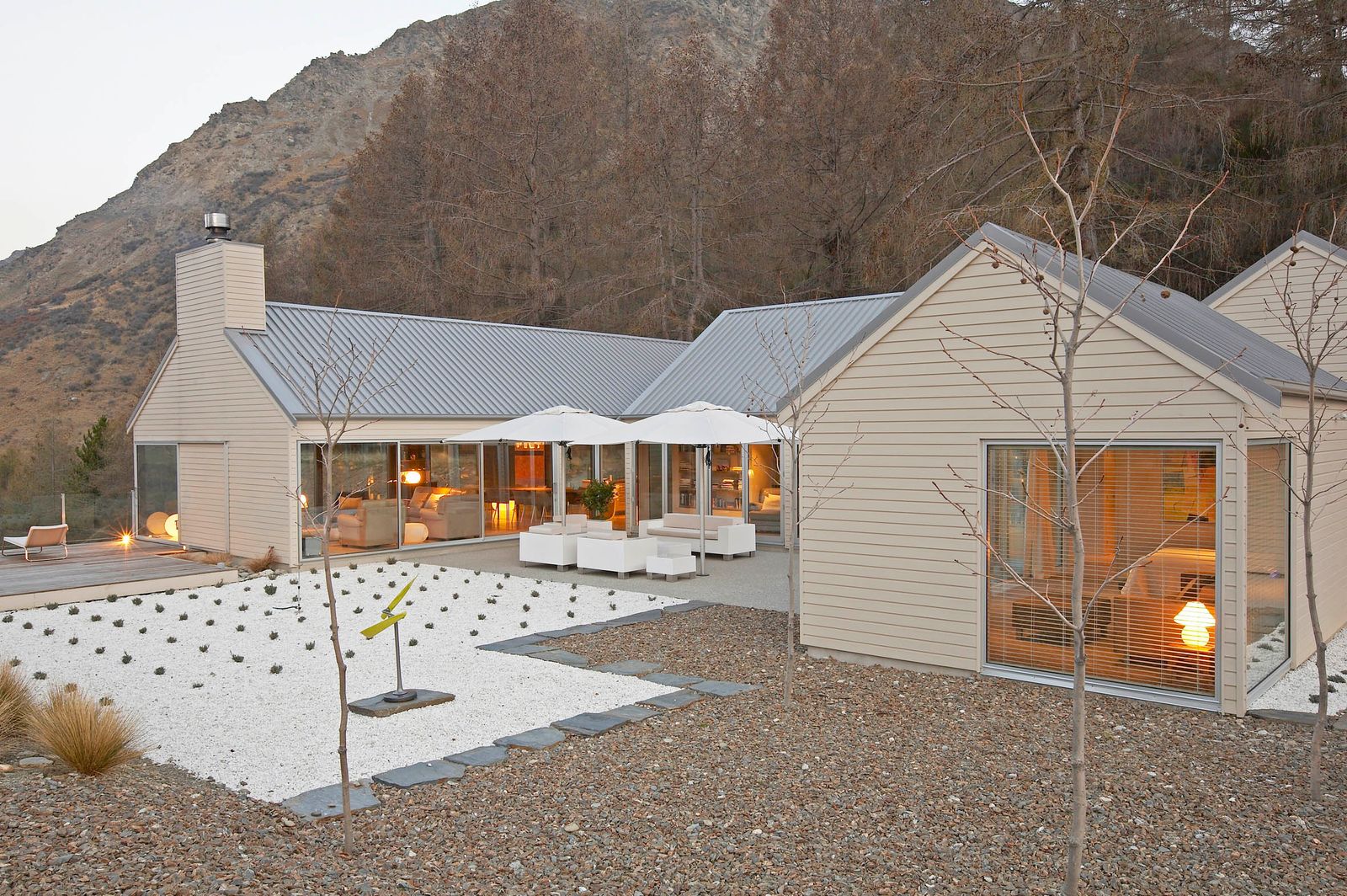 Four Walls Architecture_ƒ