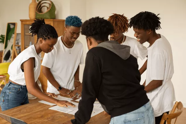 How to Organize Effective Team Building Events | Corporate Team ...