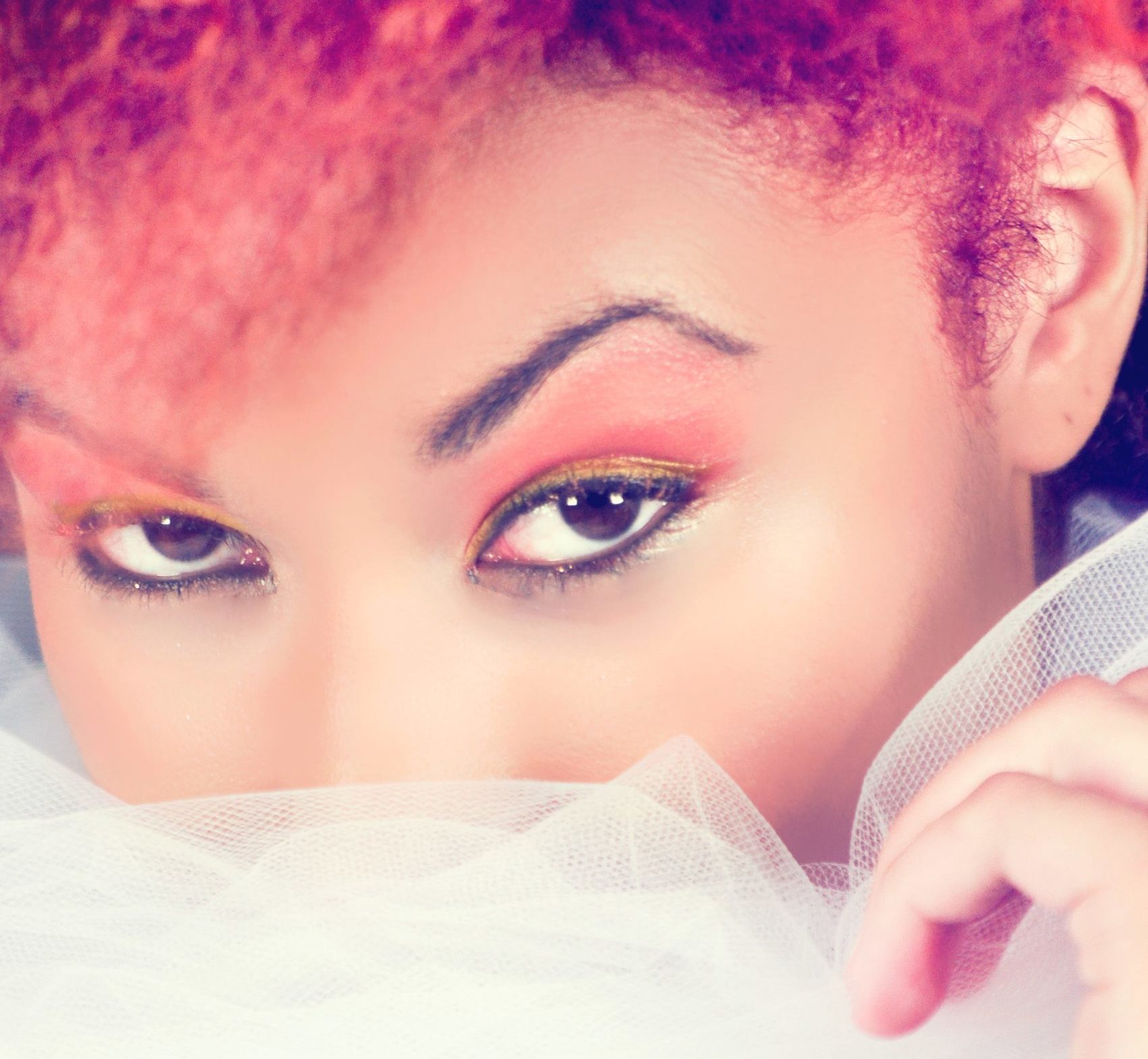 The Ultimate Guide to Eye Makeup For Selfies | Facetune