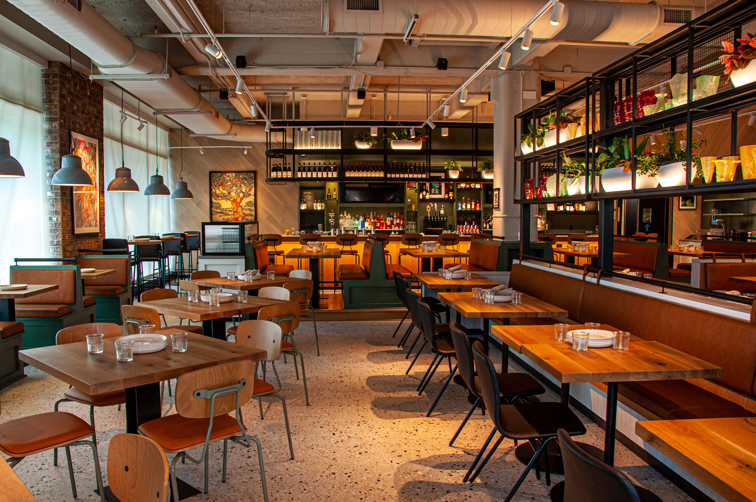 Alta Via Pizzeria | ELM Surfaces | Porcelain, Ceramic, Wood, and a ...