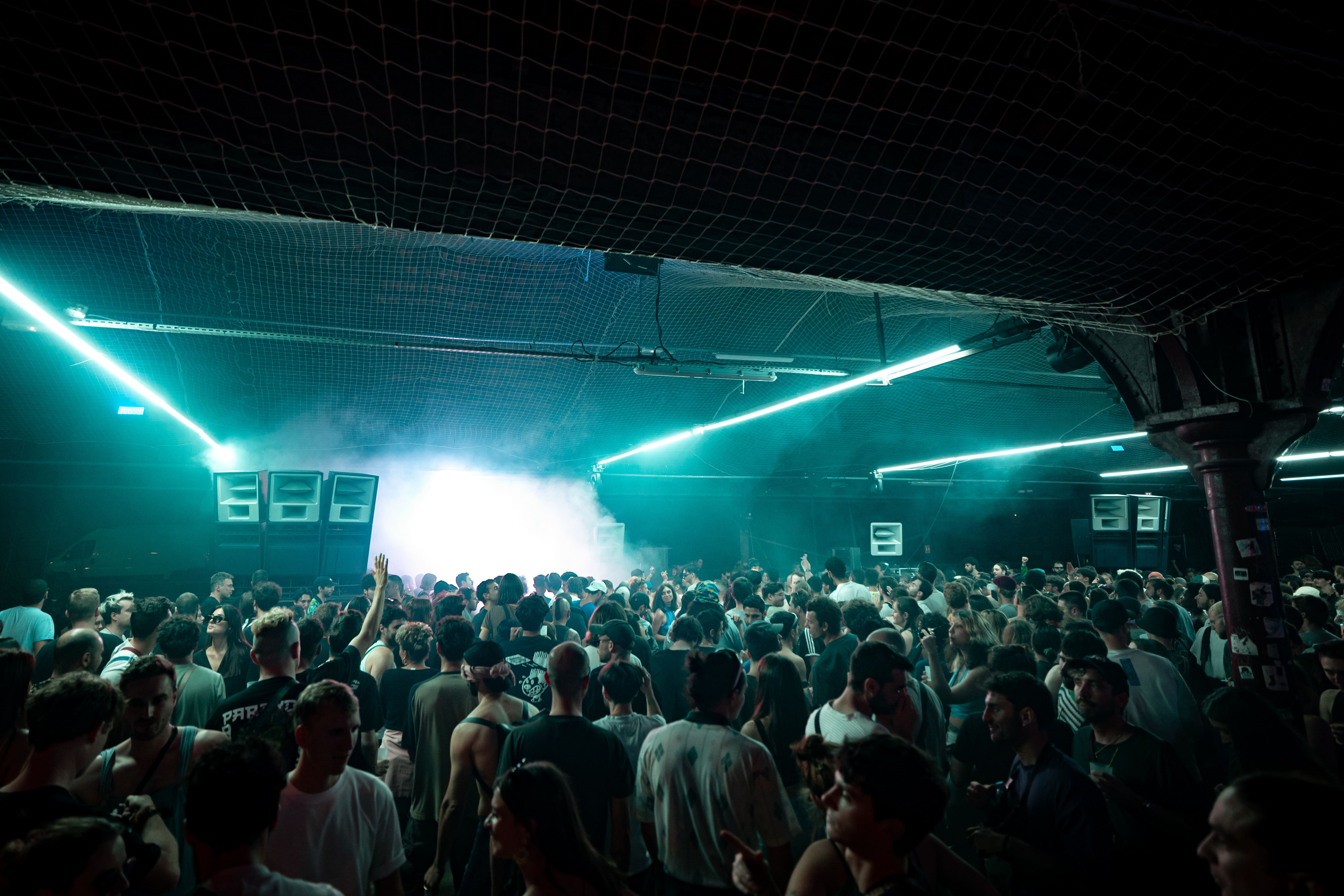 Après le succès de Mutant., Pedro Booking et Brice Coudert lancent un ...