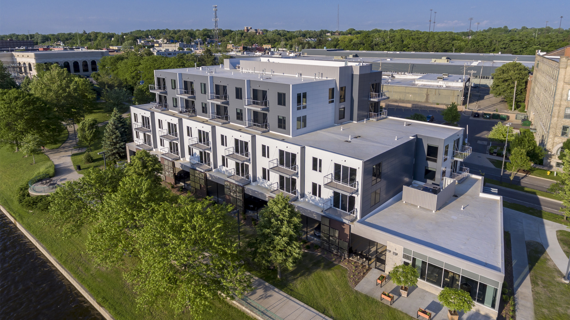 Project - River's Edge Apartments